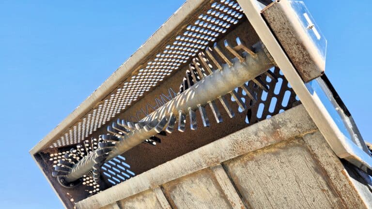 Harley Rakes Vs Landscape Rakes: Full Comparison Guide!